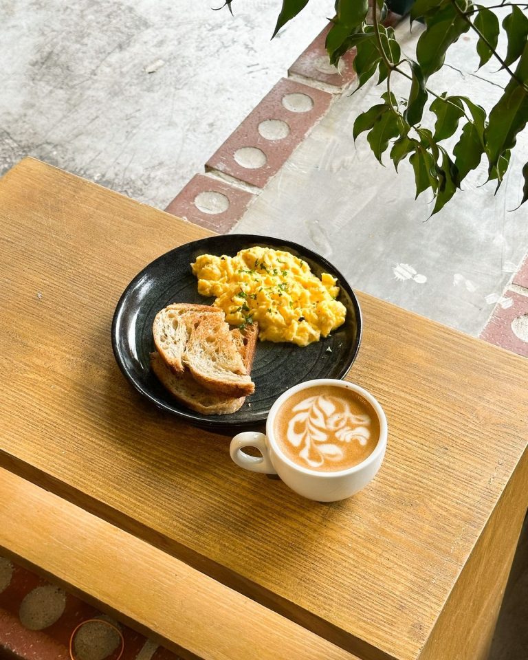 Must-Visit Cafes around LRT Pasar Seni | City Kaki