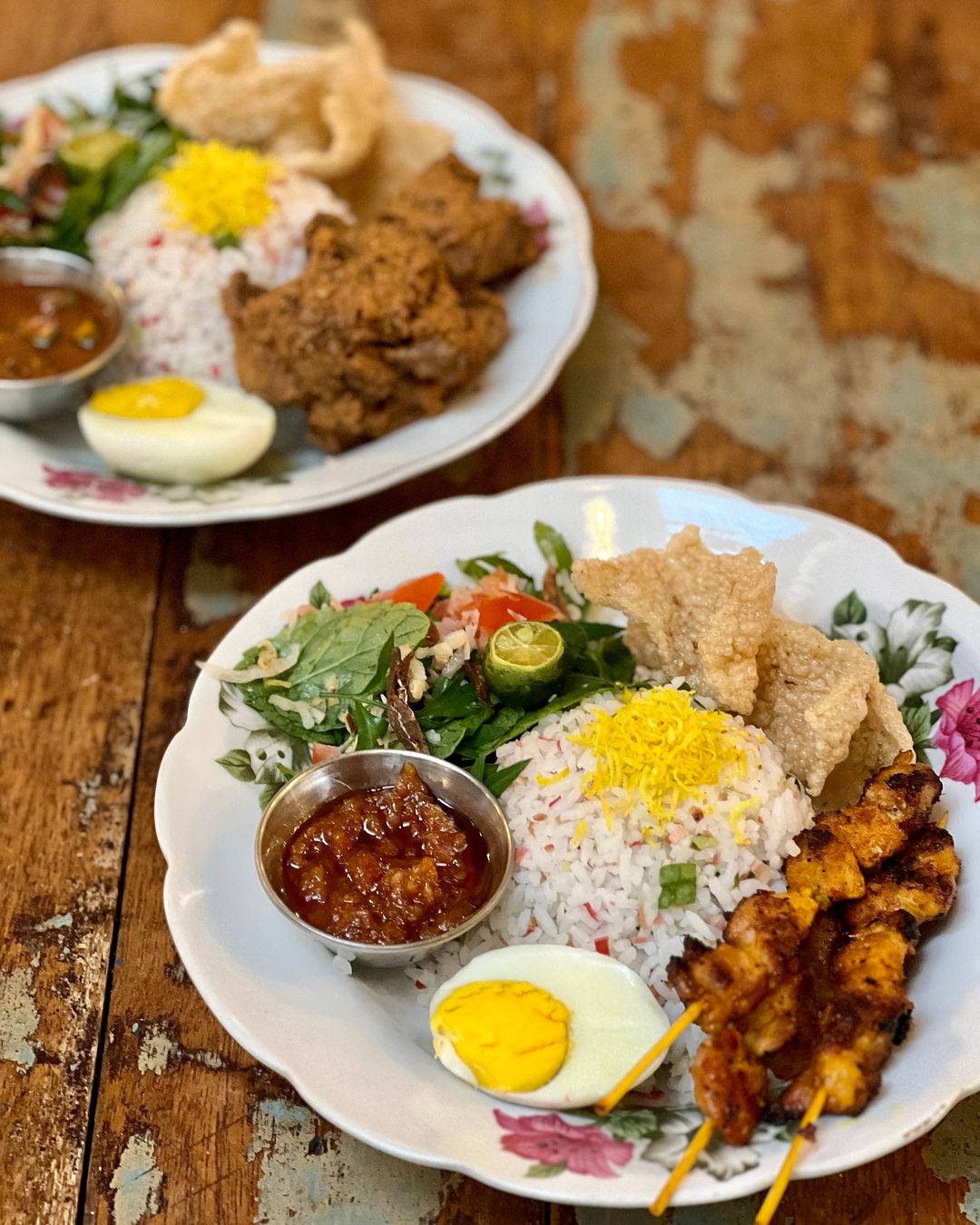 Must-Visit Cafes around LRT Pasar Seni | City Kaki