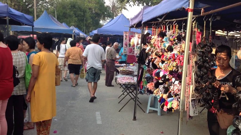 Street Lights & Street Bites: Best Night Markets in KL - City Kaki Media